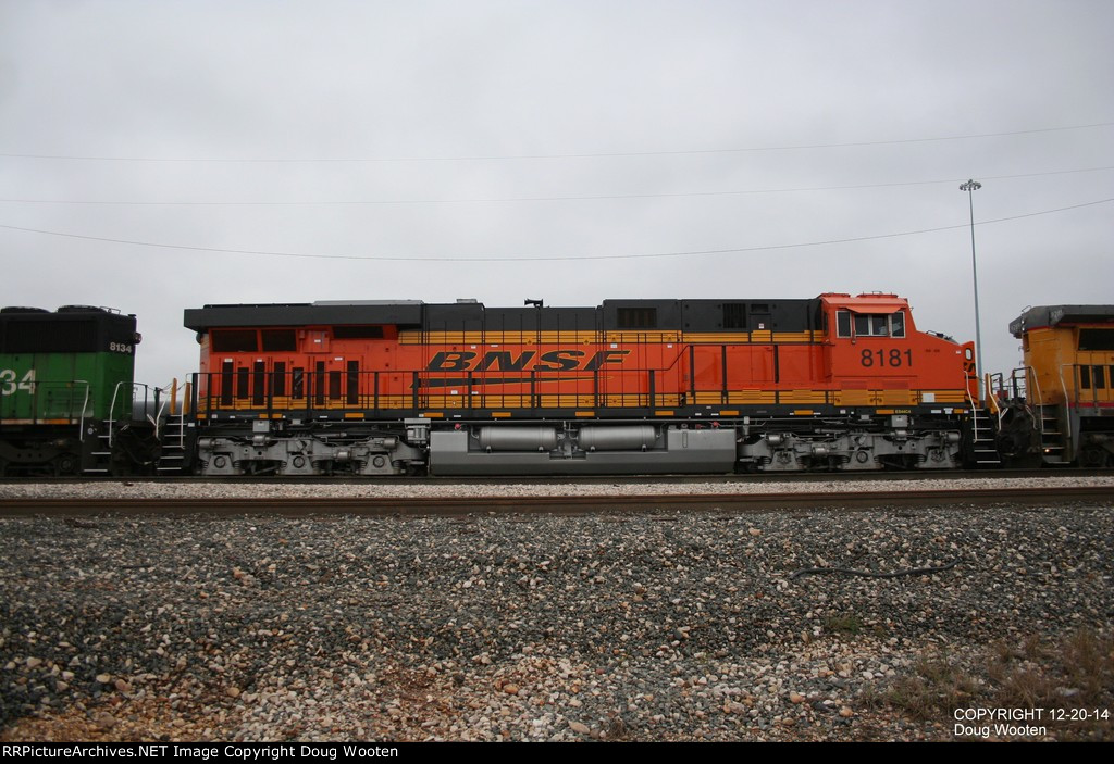 BNSF 8181